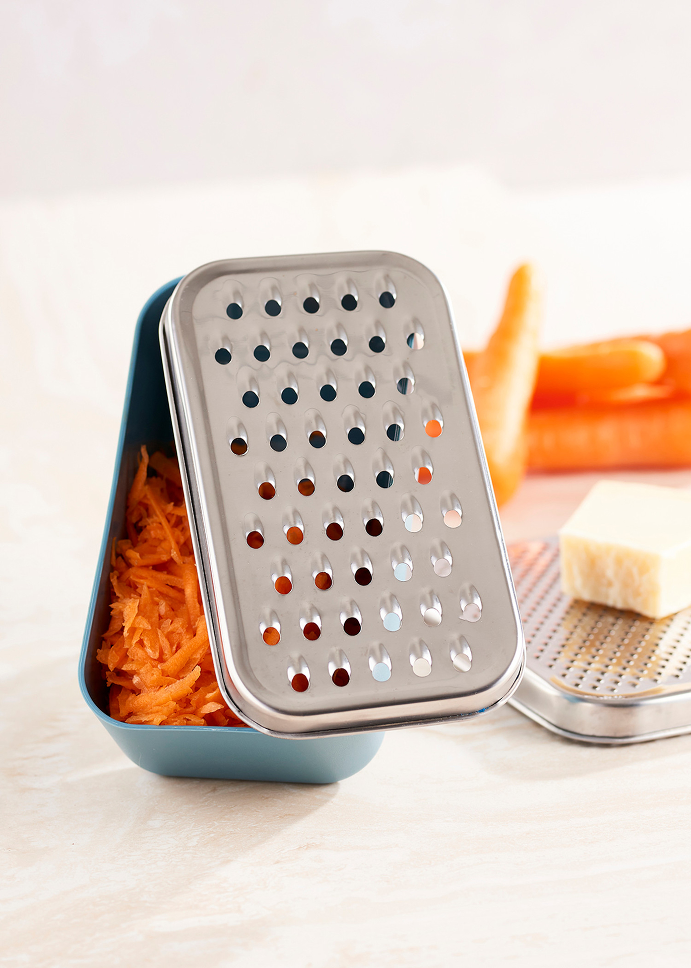 Marinor AS. Rivjern m/beholder og lokk